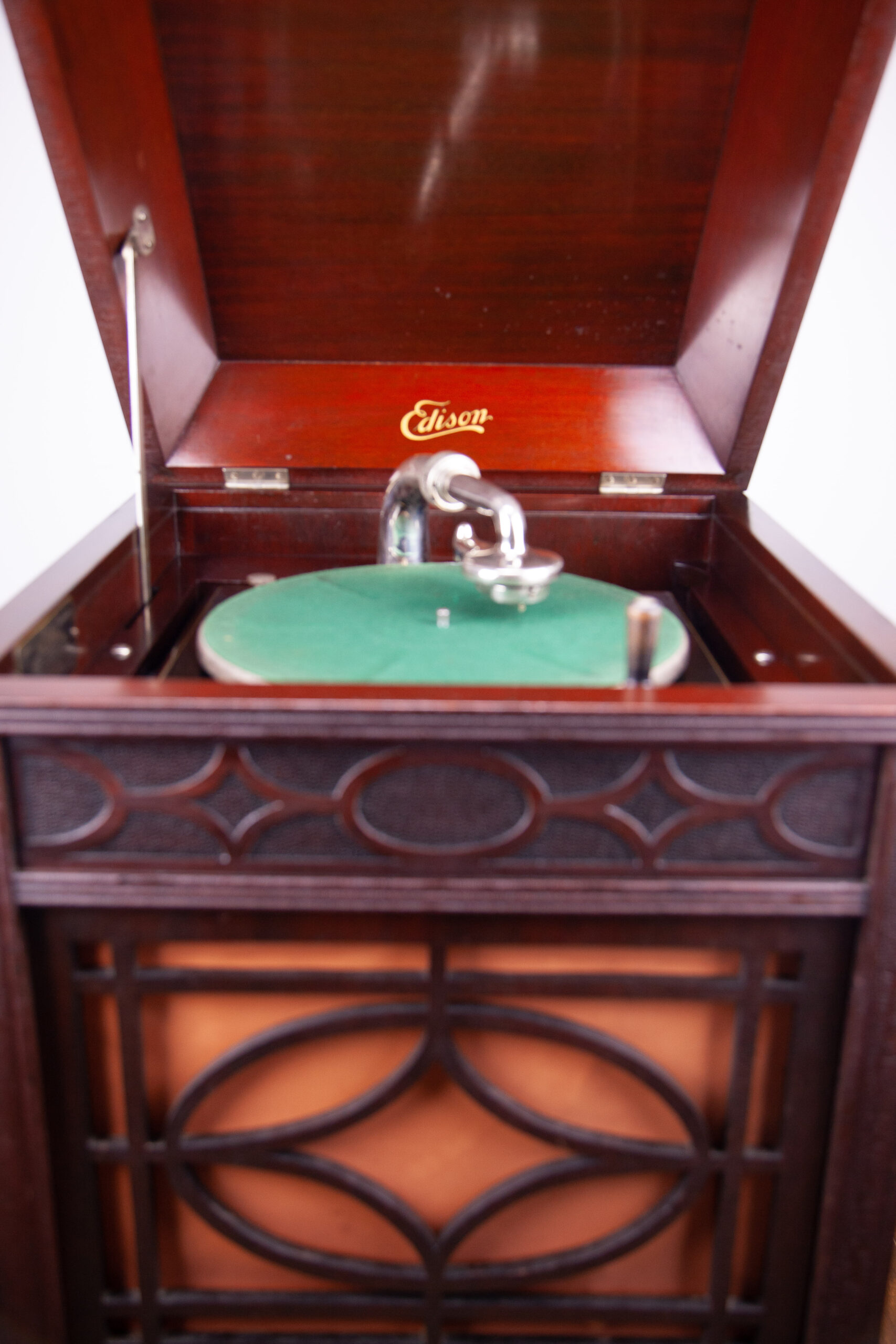Edison C150 Diamond Disc Phonograph - Maison Robert