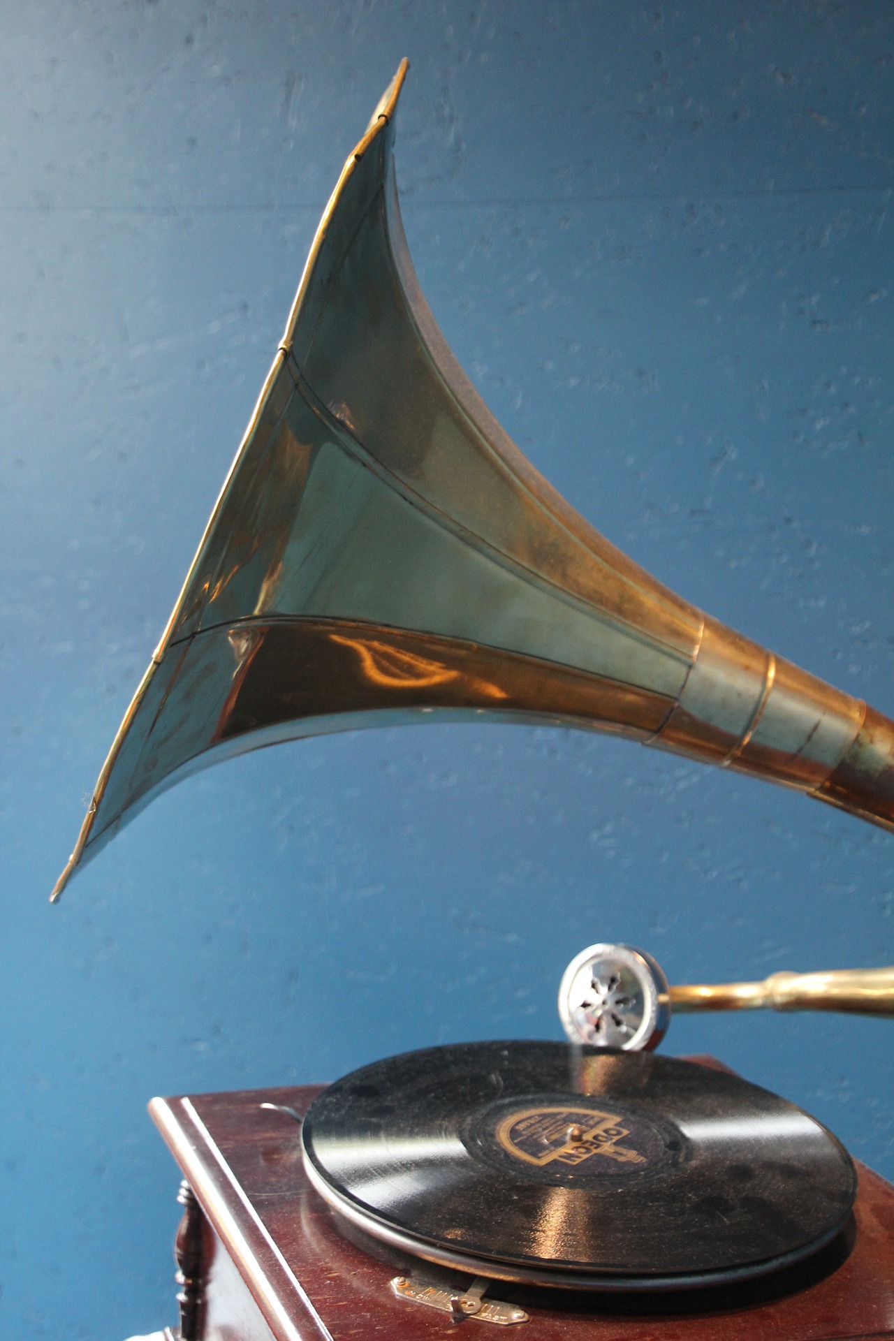 Antique Phonograph Repair Midwest